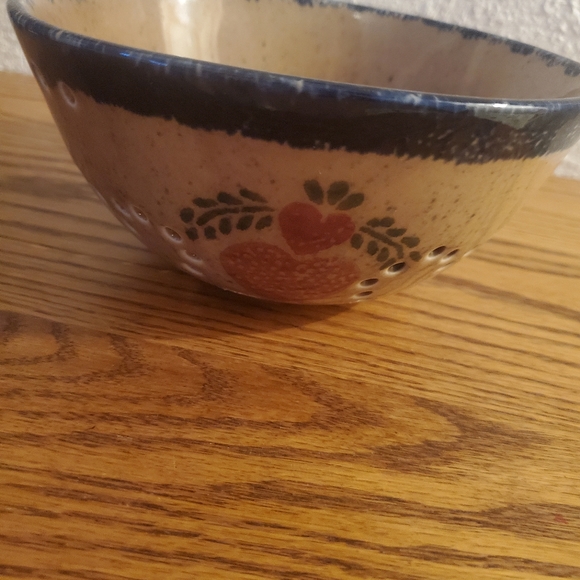 Kitchen | Handcrafted Pottery Colander 7 Wide Country Heart Blue Trim ...